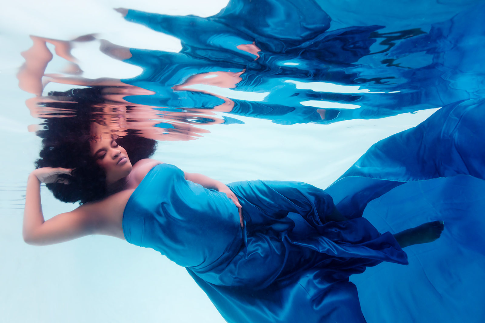 Underwater Maternity Sessions - Lindsay Walden Photography